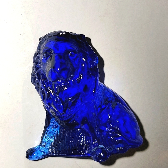 Moser Glass | Art | Vintage Moser Cobalt Blue Glass Lion Paper Weight ...